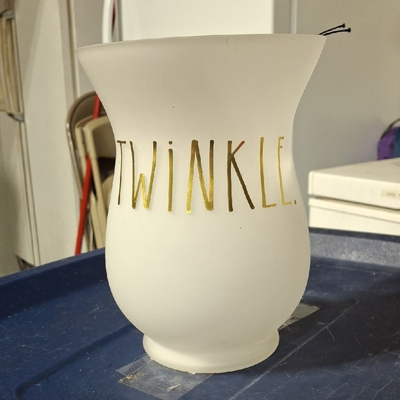 Rae Dunn | Accents | Rae Dunn Frosted Glass Vase With Twinkle In Gold ...